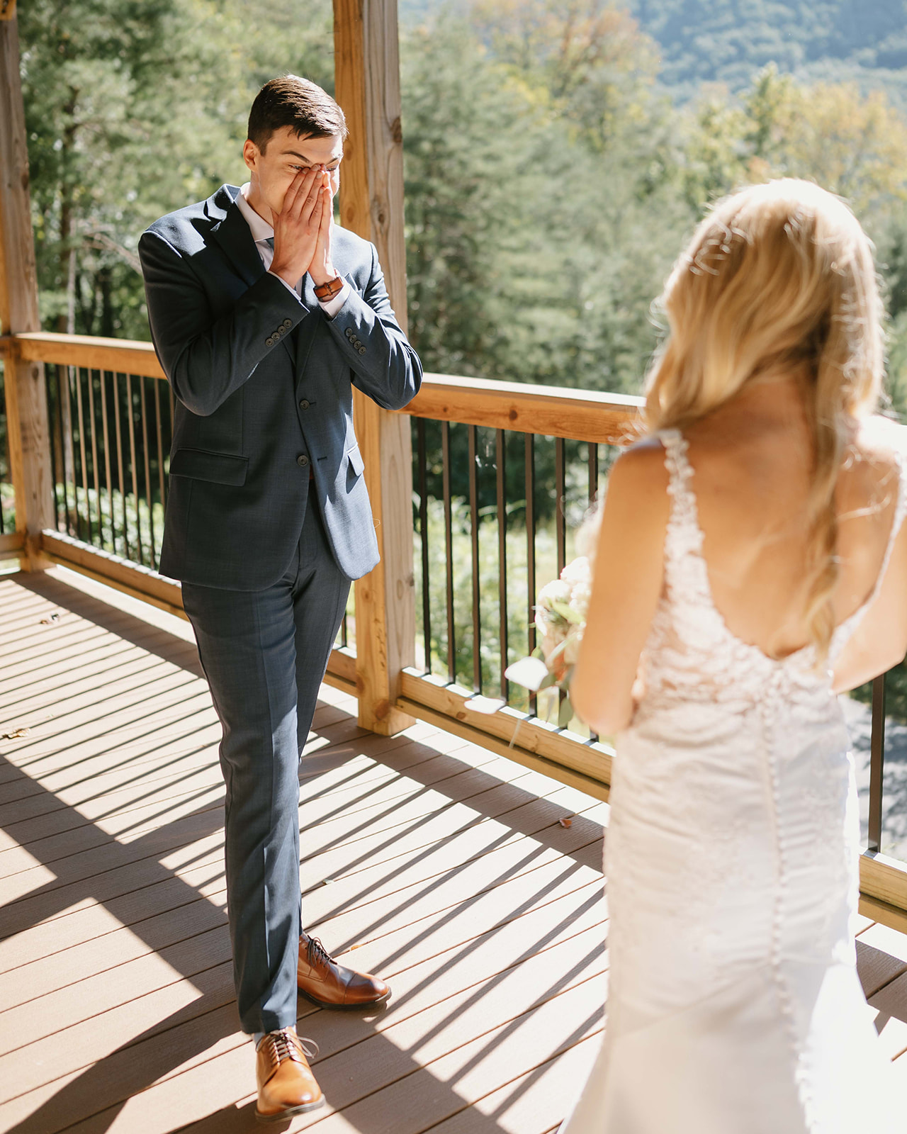 5 Reasons Why You Should Do a First Look - sarahwoodsphoto.com