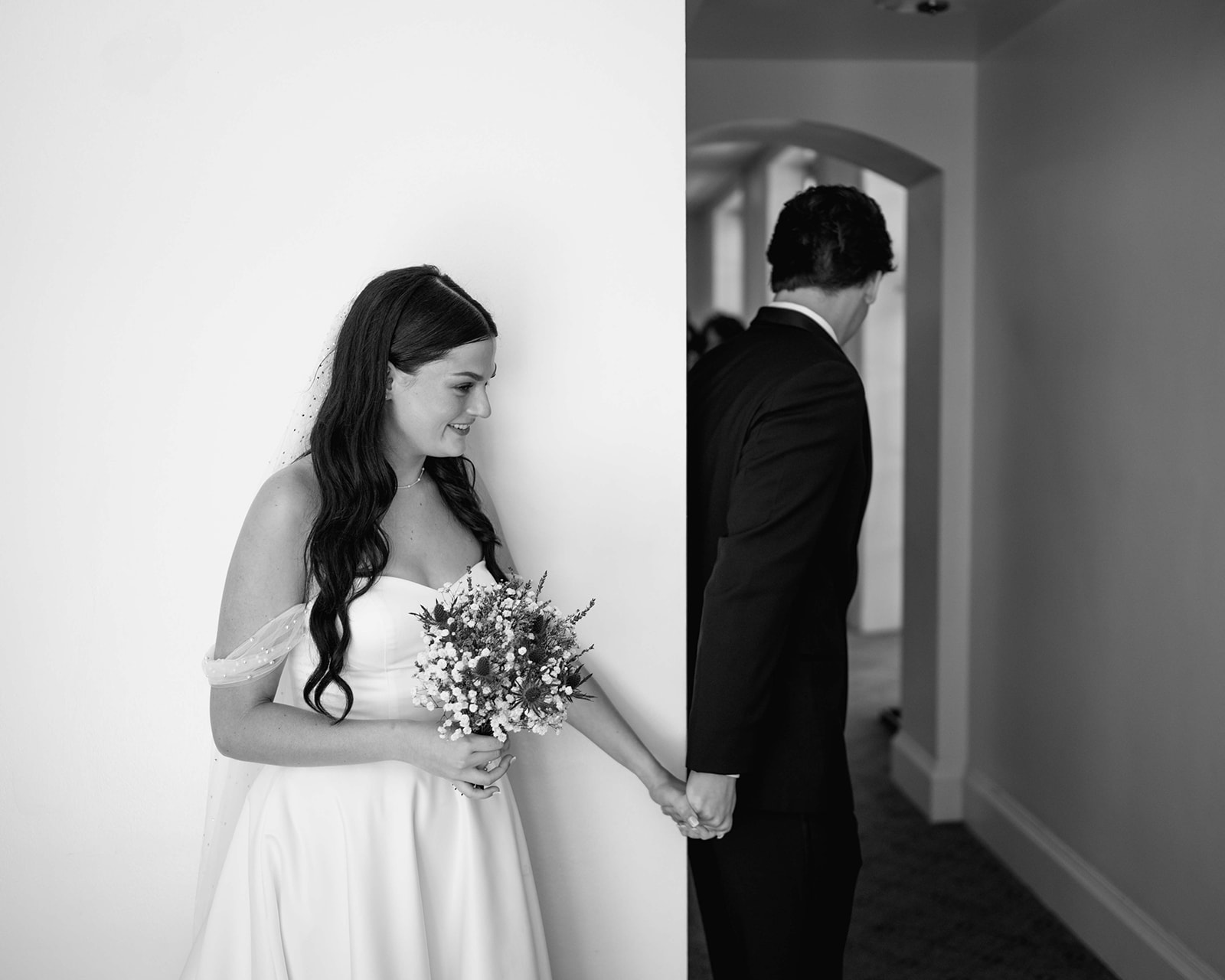 5 Reasons Why You Should Do a First Look - sarahwoodsphoto.com